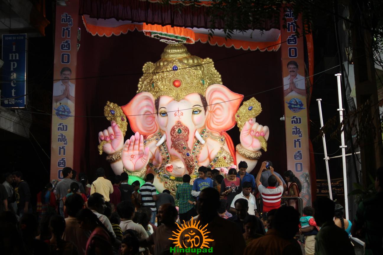 Chaitanyapuri Ganesh 2015 (Kamalanagar Manikanta Ayyappa Bhaktha ...