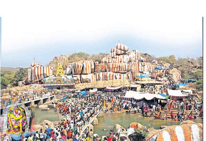 Edupayala Vana Durga Bhavani Temple, Nagasanpally, Medak in Telangana ...