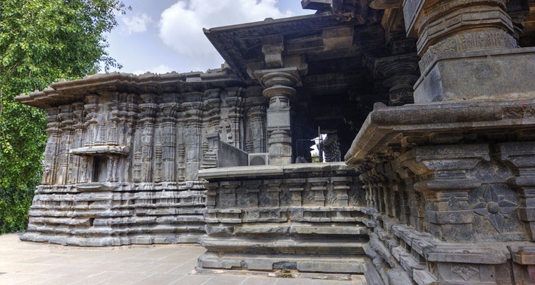 Thousand Pillar Temple | Hanamkonda Rudreshwara Swamy Temple | HinduPad